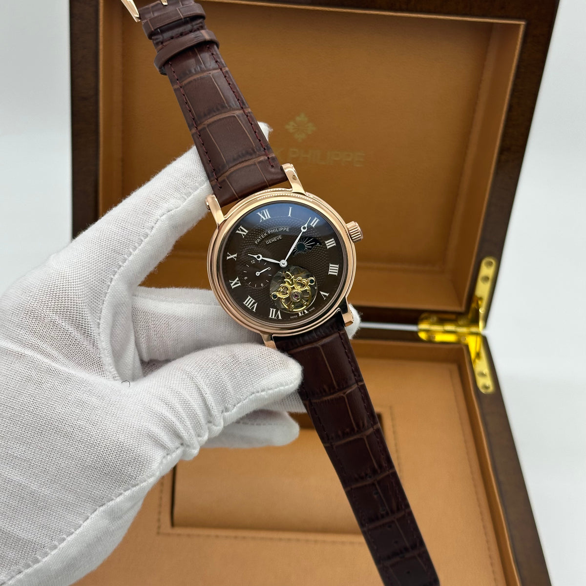 Patek Philippe Nautilus 7010R-012 – Rose Gold with Taupe Dial — Mr ...