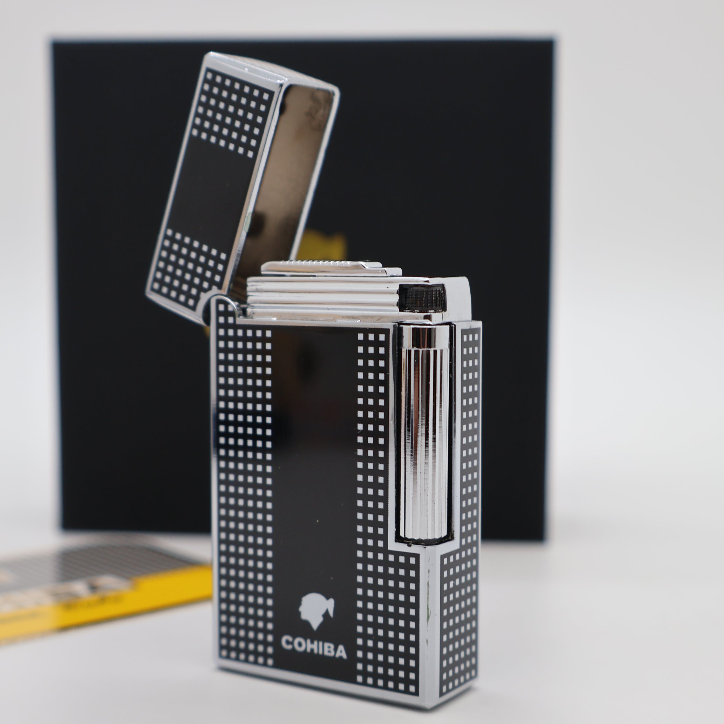Cohiba Lighter — Mr Lilac Leather
