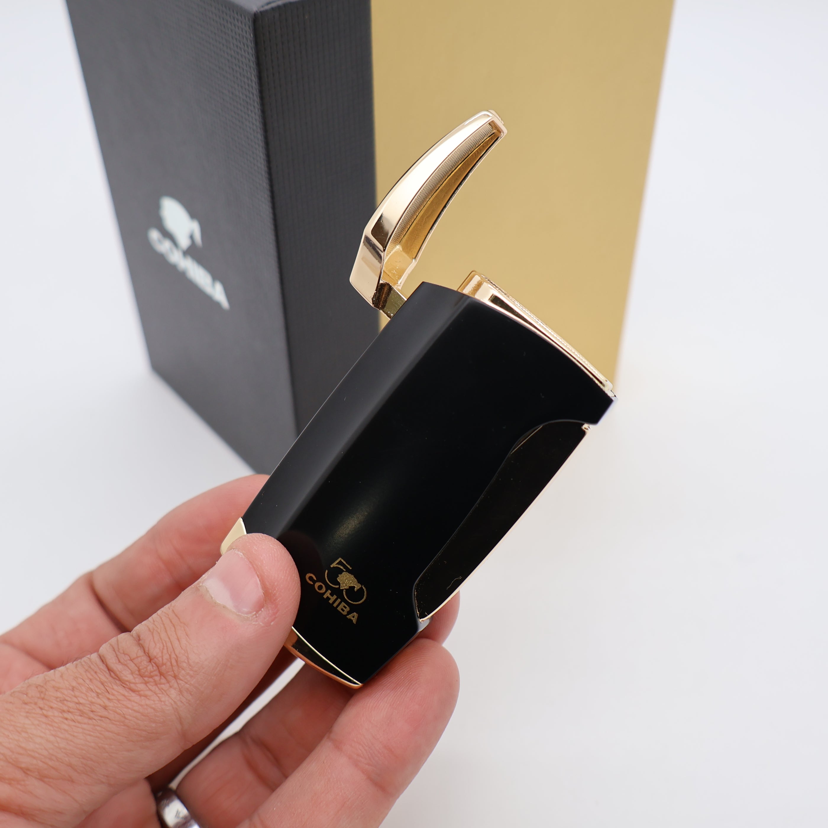 Cohiba Lighter — Mr Lilac Leather
