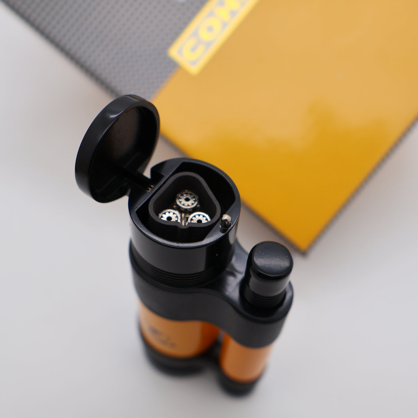 Cohiba Lighter — Mr Lilac Leather