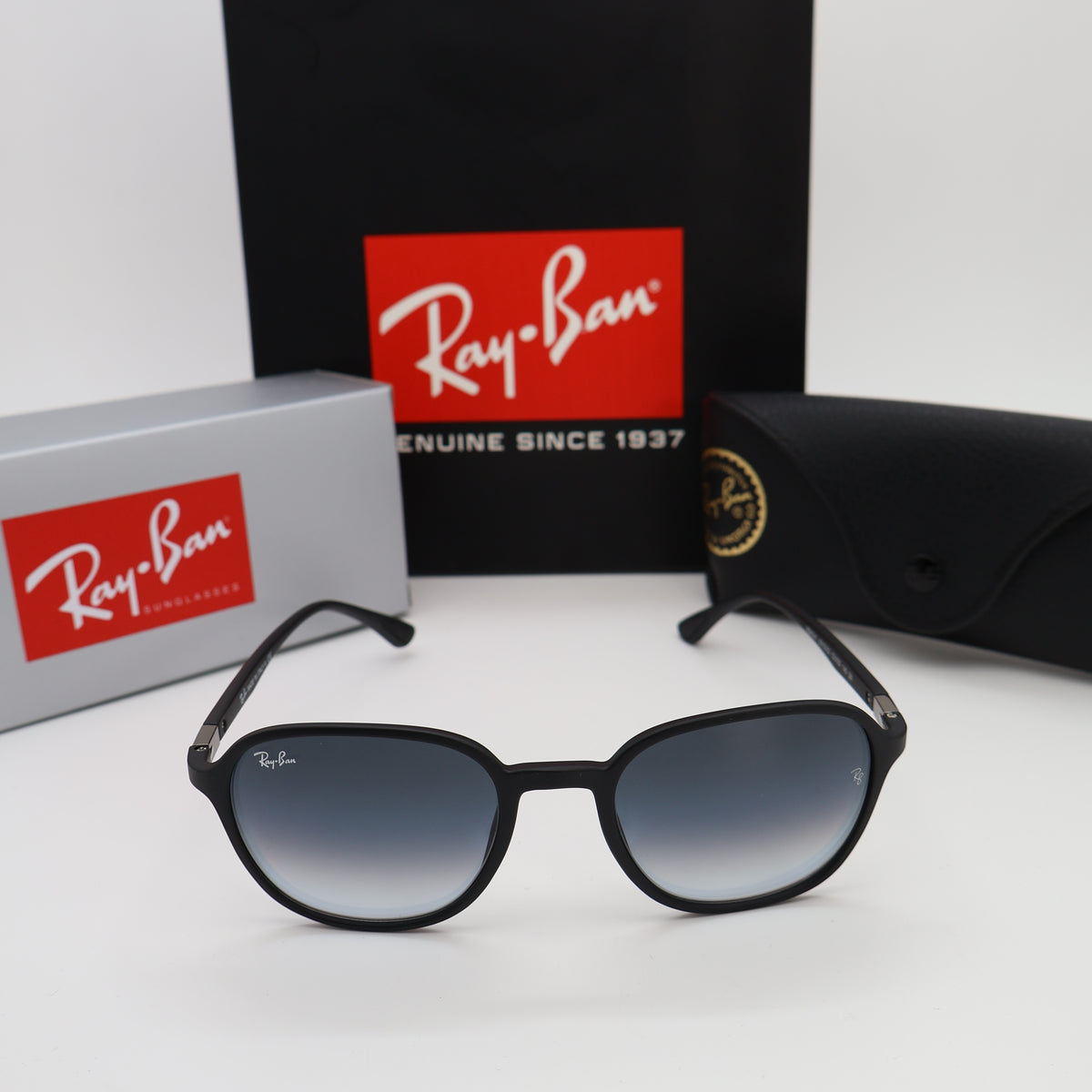 Ray . Ban (RB4341 Size: 52) — Mr Lilac Leather